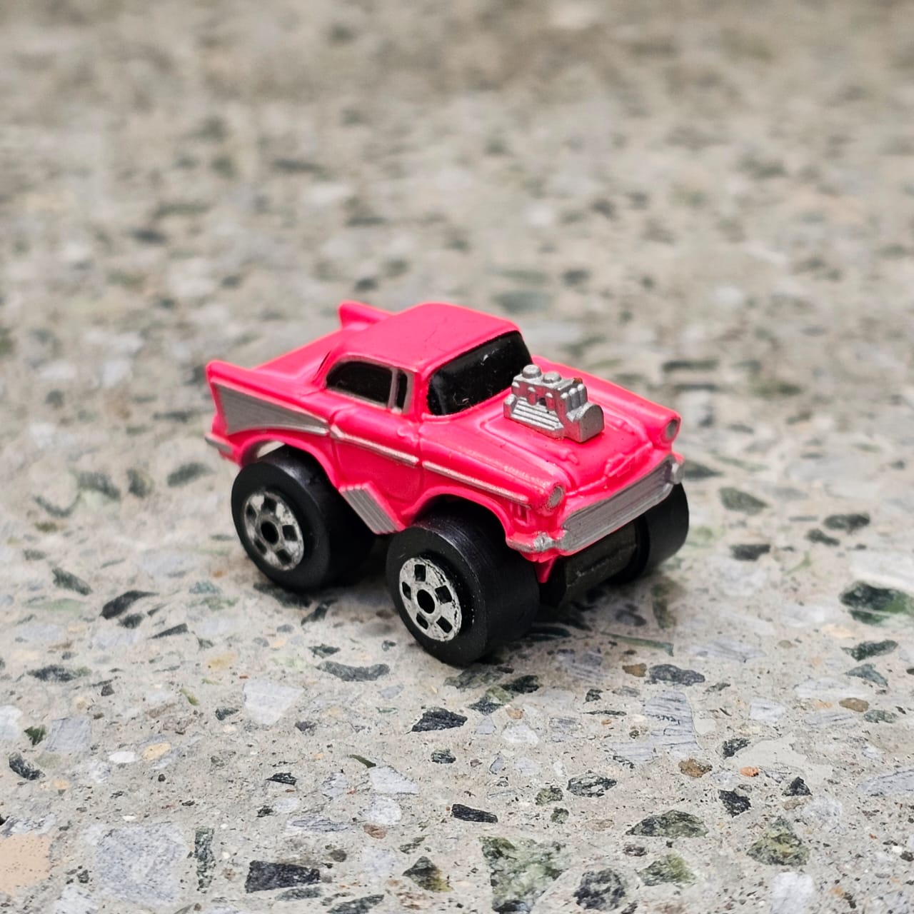 Micro Machines Road Champ '57 Chevy - Guatemala