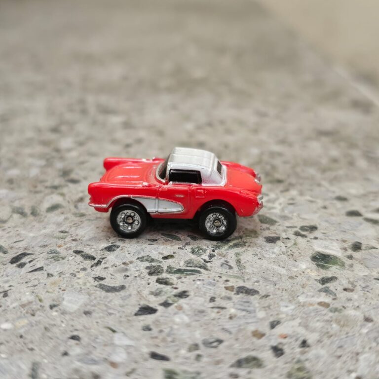 Micro Machines '57 Corvette - Guatemala